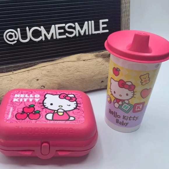 Tupperware | Kitchen | Tupperware Oyster Hello Kitty Lunch Container ...